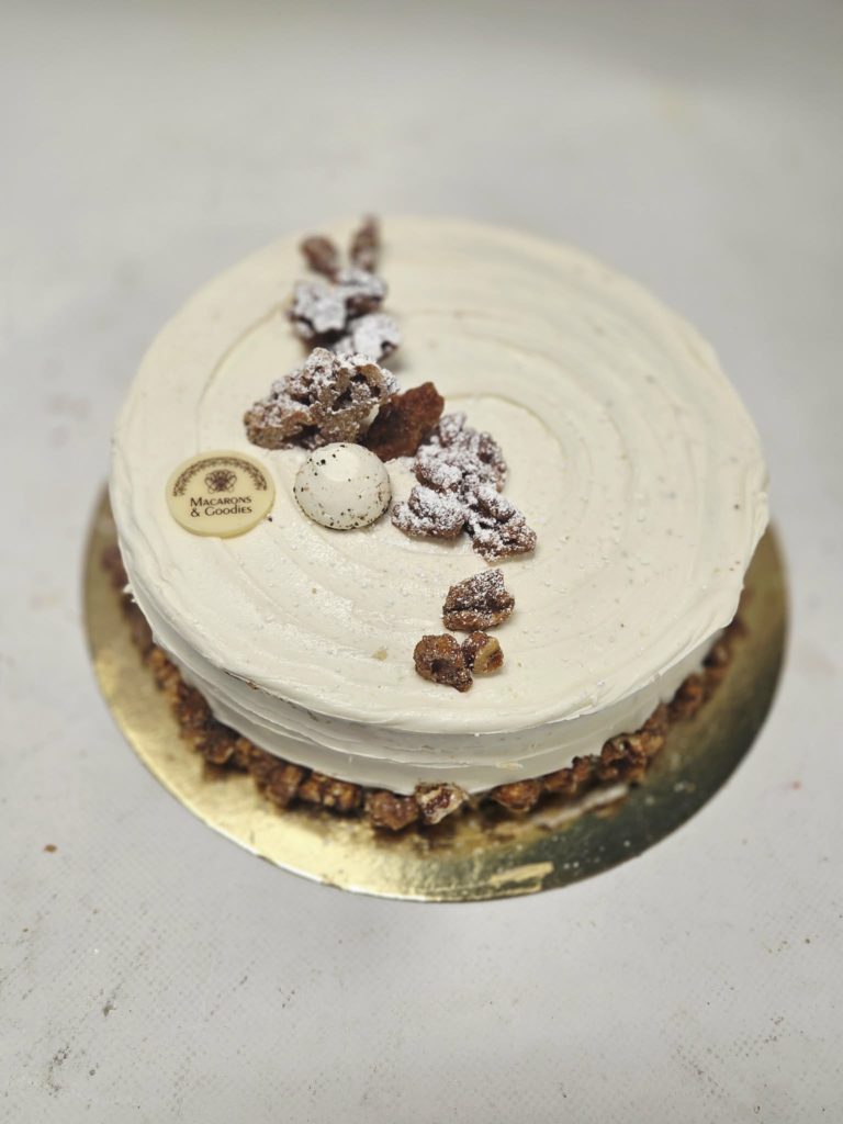 Carott Cake - Macarons & Goodies